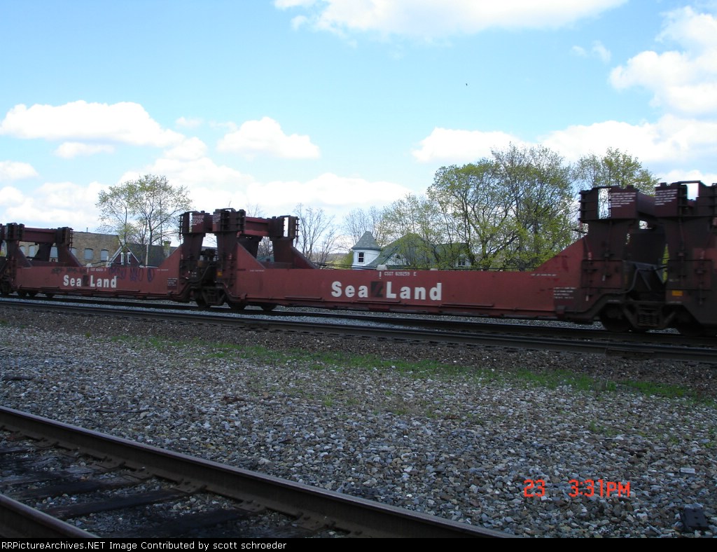 CSX 620259D & 620259E Double Stackcar's EB